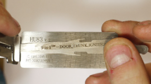 Picking and Decoding the HU83 Lock with Genuine Lishi!